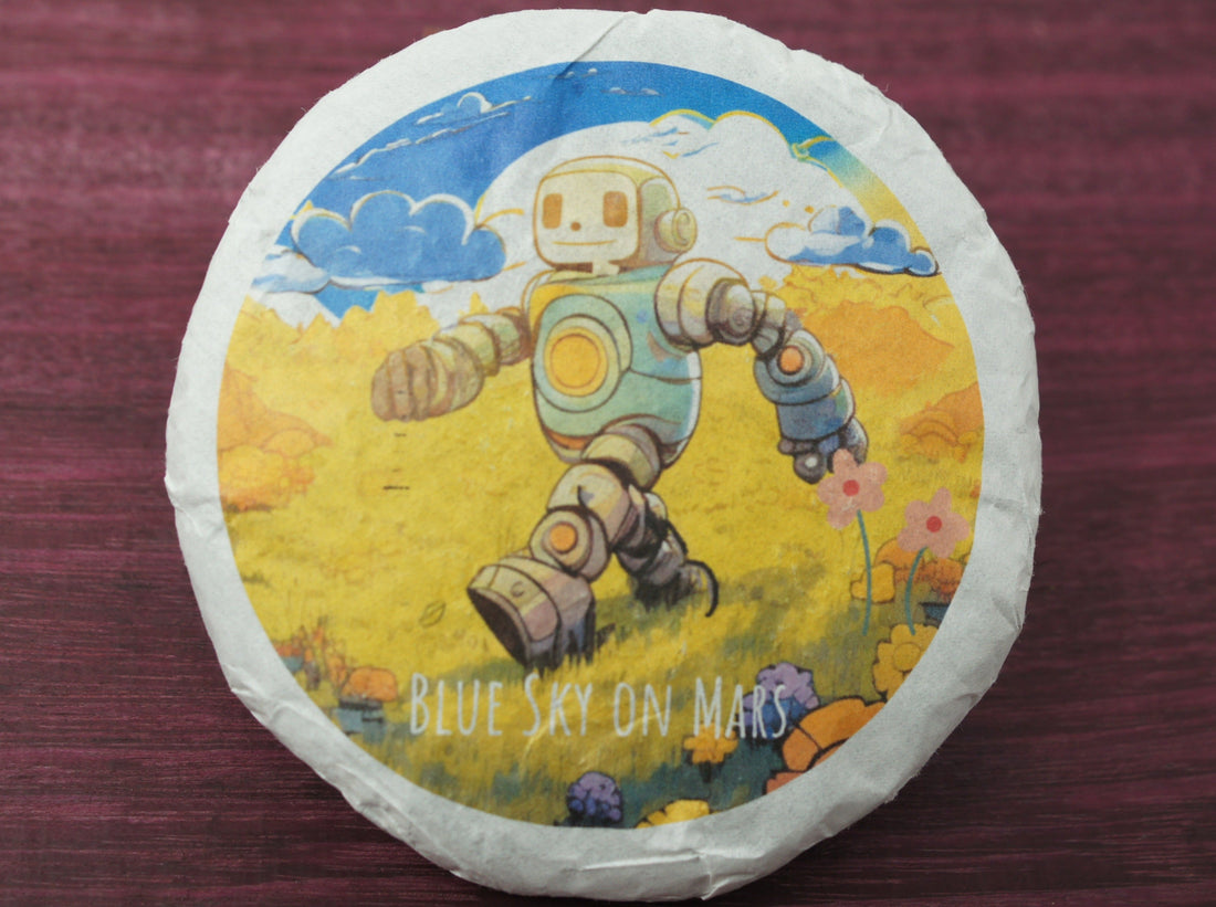 2023 Blue Sky on Mars 100g Crassicolumna cake – Intergalactic Tea